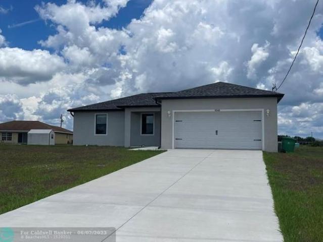 9048 Lamkin Cir, Other City In The State Of Florida, FL 33935