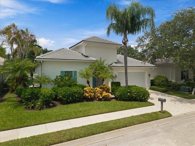 9049 Englewood Ct, Vero Beach, FL 32963