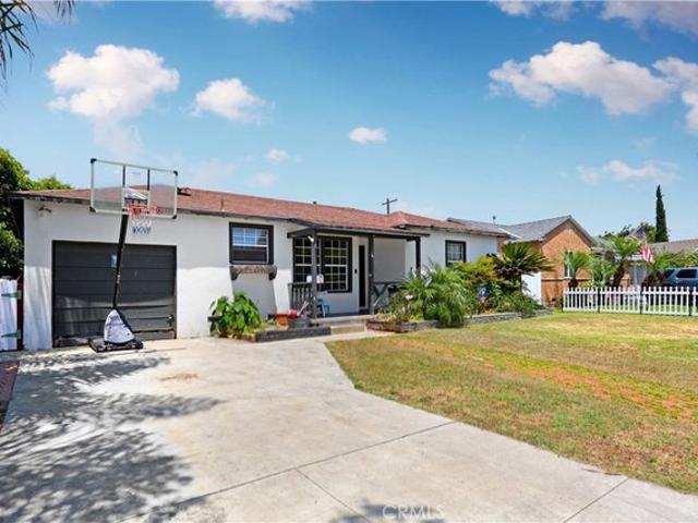 9049 Lemoran Ave, Downey, CA 90240