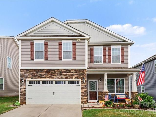 9049 Remnick Dr, Gastonia, NC 28056
