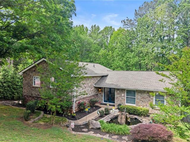 9040 Ruby Lane