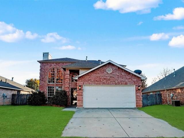 9040 Tyne Trl, Fort Worth, TX 76118