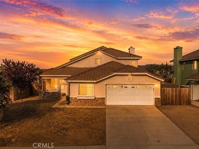 9041 Berkeley Ave, Hesperia, CA 92344