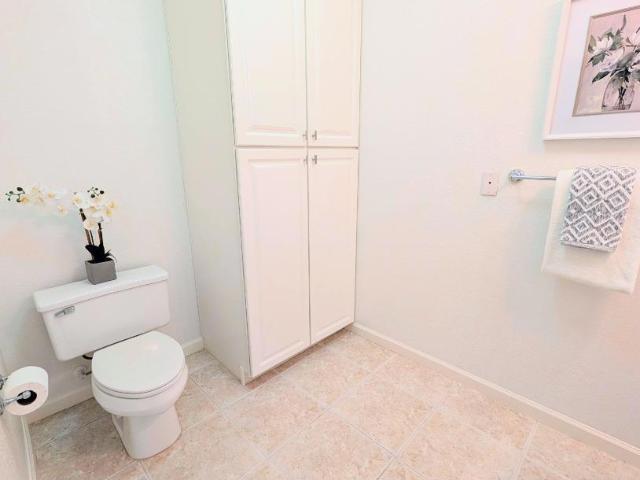 9041 Village View Loop