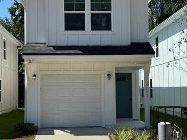 9042 Eaton Ave, Jacksonville, FL 32211
