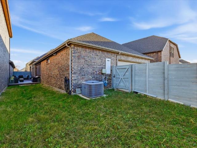 904 10th St, Argyle, TX 76226 | MLS #21320