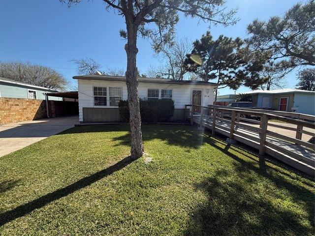 904 11th St N, Texas City, TX 77590