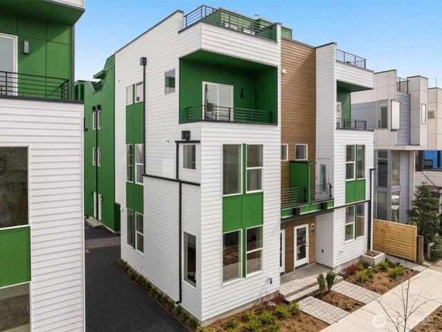 904 28th Ave S, Seattle, WA 98144