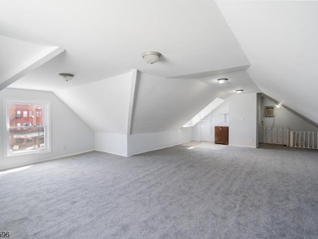 904 2Nd Ave # 2