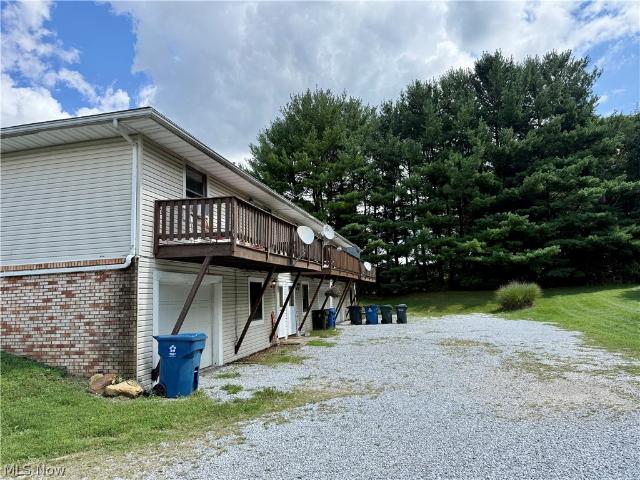 904 908 Skyside Drive