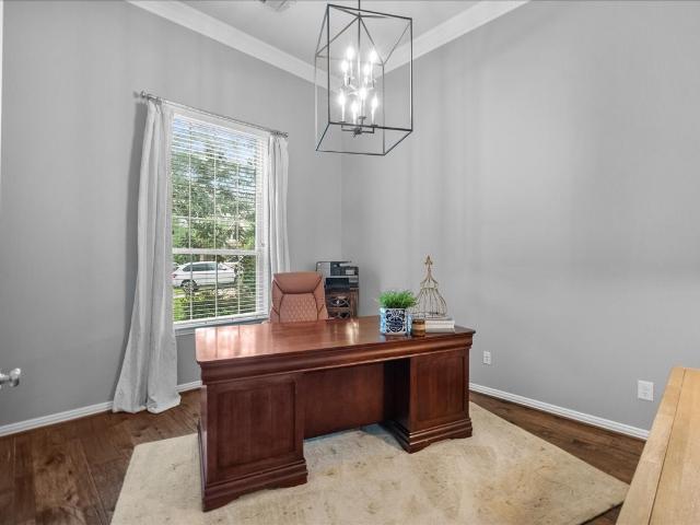 904 Cozy Hollow Court