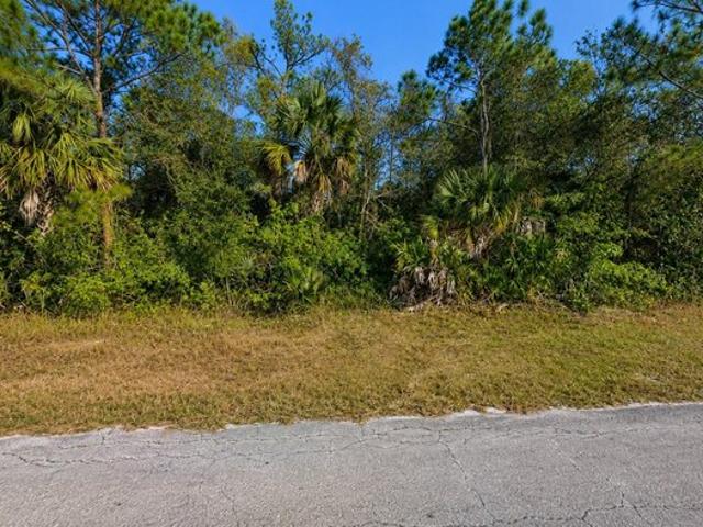 904 Albany Ave, Lehigh Acres, FL 33971