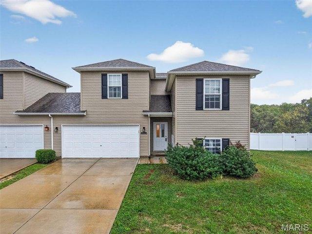904 Arapaho Dr, Warrenton, MO 63383