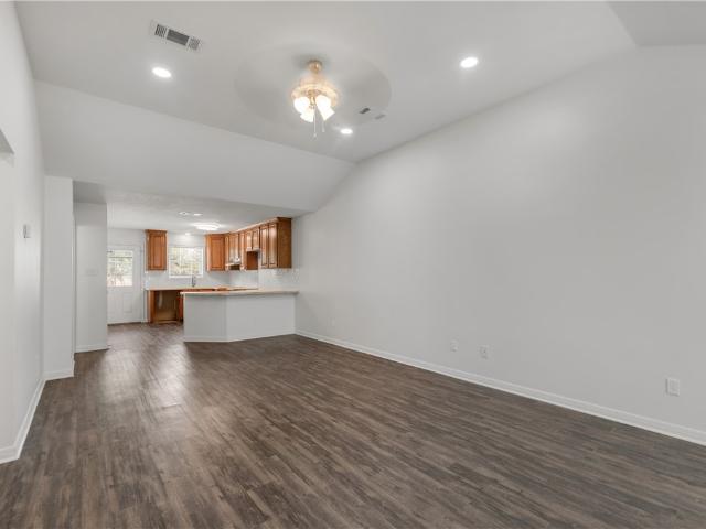 904 Azalea Court A