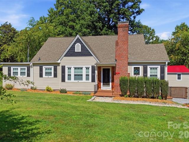 904 Bounous St NW, Valdese, NC 28690