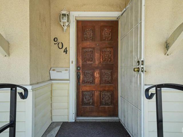 904 Bell Avenue