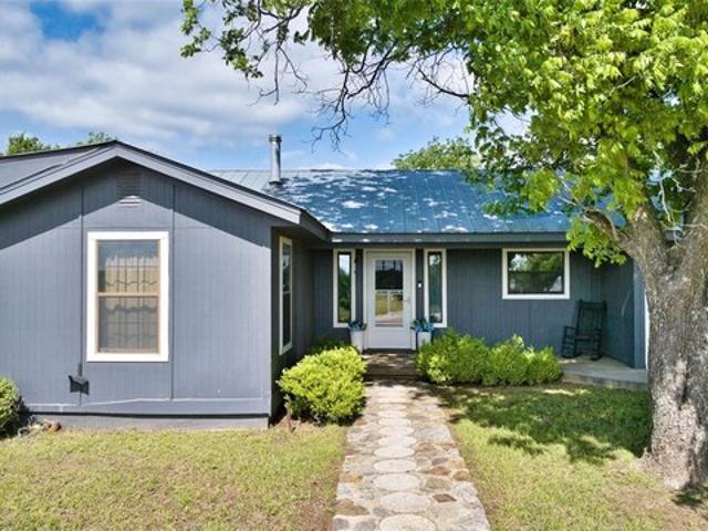 904 Bluebonnet Rd, Mason, TX 76856