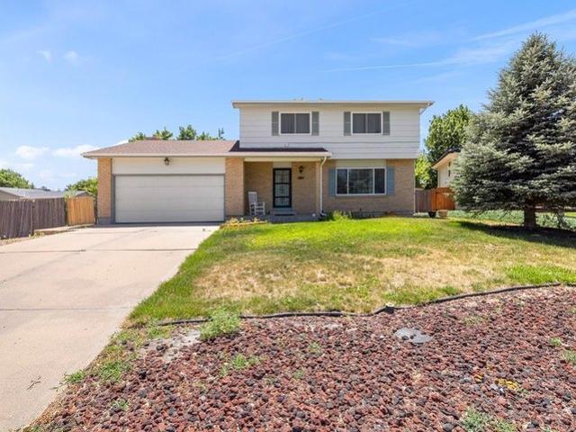904 Bluelace Dr, Pueblo, CO 81001