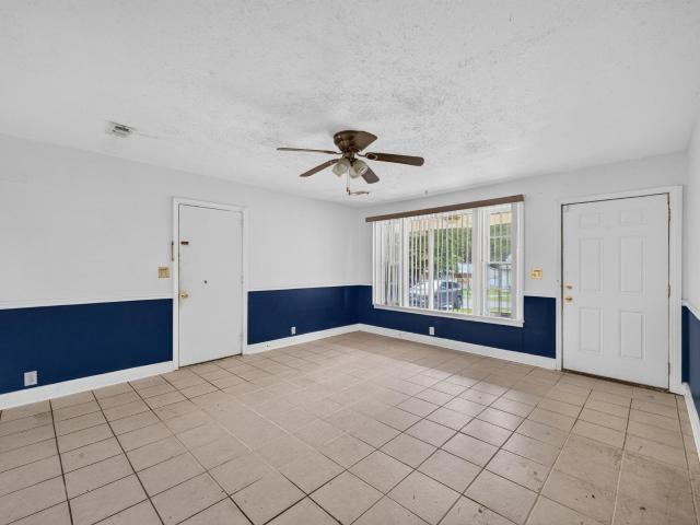904 Brunswick Lane
