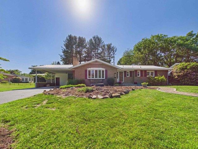904 Buchanan Dr, Blacksburg, VA 24060