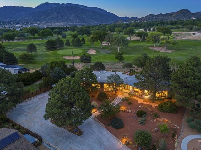 904 Ganado Ct SE, Albuquerque, NM 87123