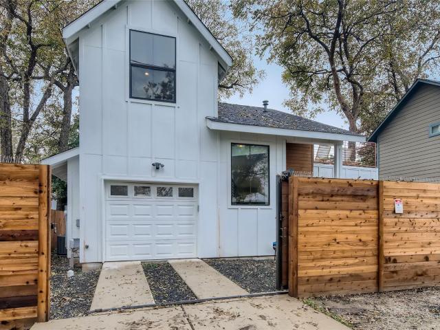 904 E 2nd St # B