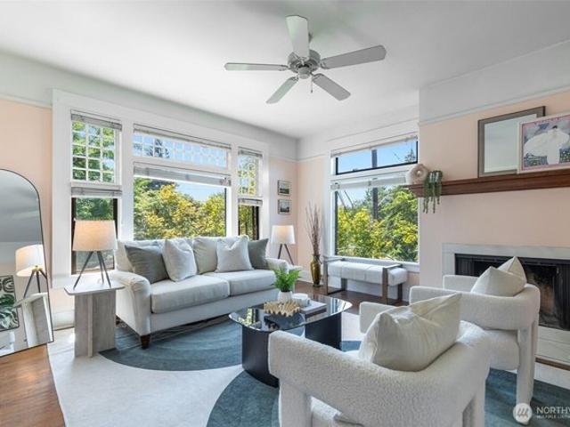 904 E Miller St Apt 4, Seattle, WA 98102