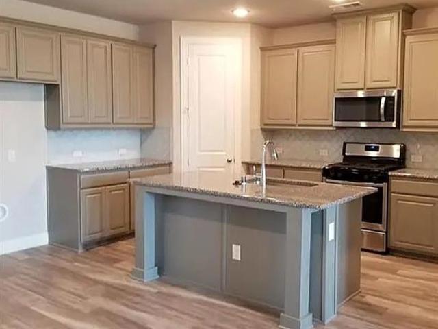 904 Estelle Dr, Euless, TX 76040 | MLS #21147 | Compass