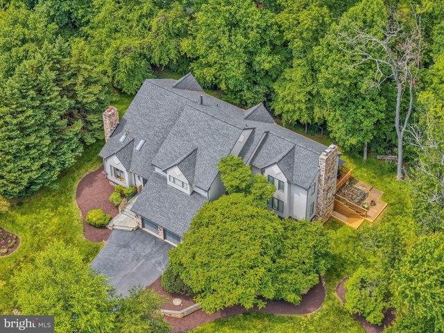 904 Falls Bridge Ln, Great Falls, VA 22066