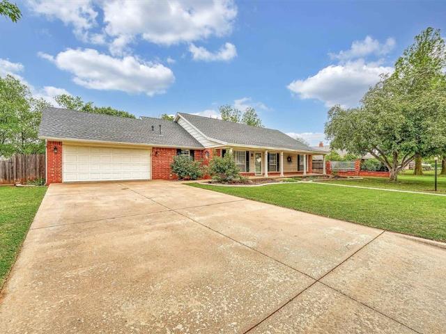 904 Kathys Place