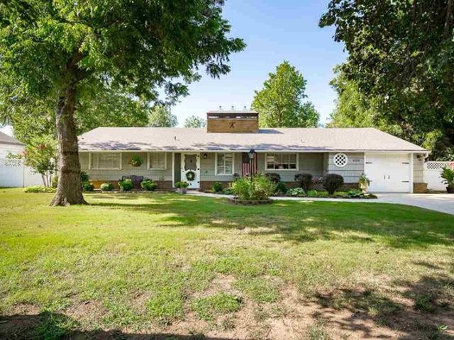 904 Kaw St, Perry, OK 73077