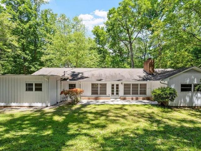 904 Kings Mill Rd, Chapel Hill, NC 27517