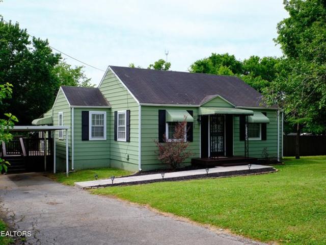 904 Henrietta Dr, Knoxville, TN 37912