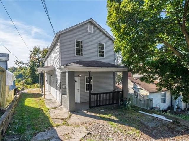904 Hilltop St, Homestead, PA 15120