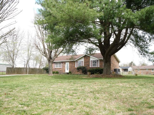 904 Hwy 52 E