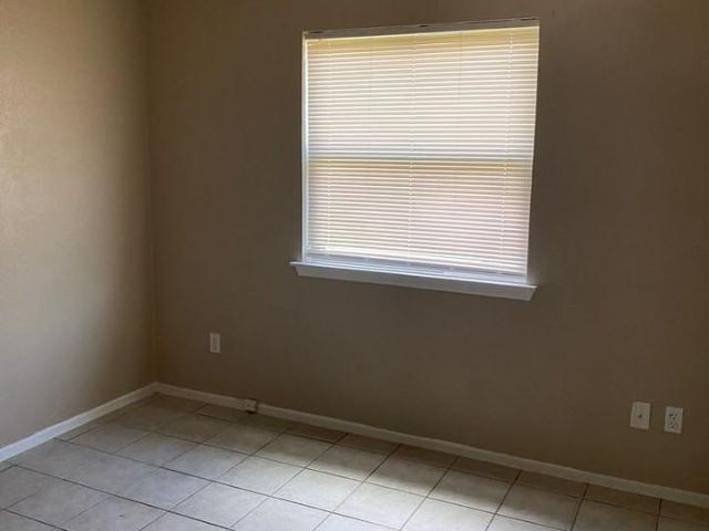 904 Isbell Rd 2 Bedroom Apartment for Rent at 904 Isbell Rd, Fort Worth, TX 76114