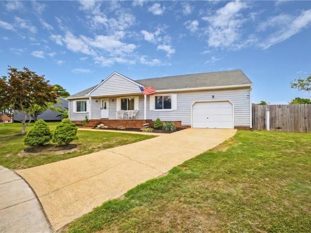 904 Levee CT