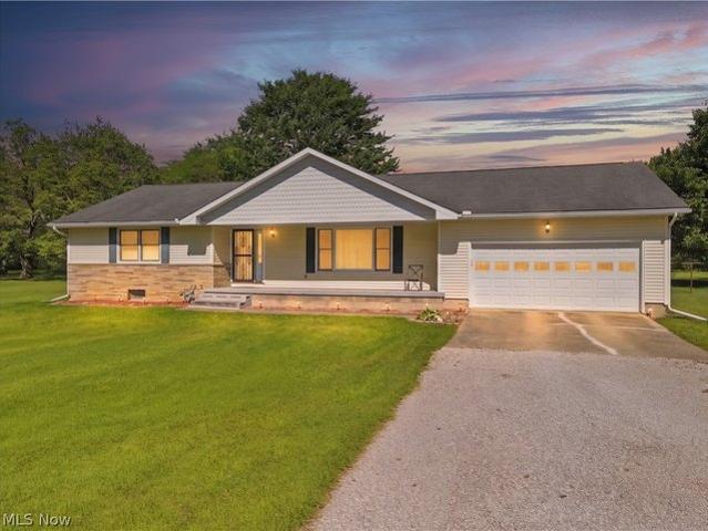 904 Lenox New Lyme Rd, Jefferson, OH 44047