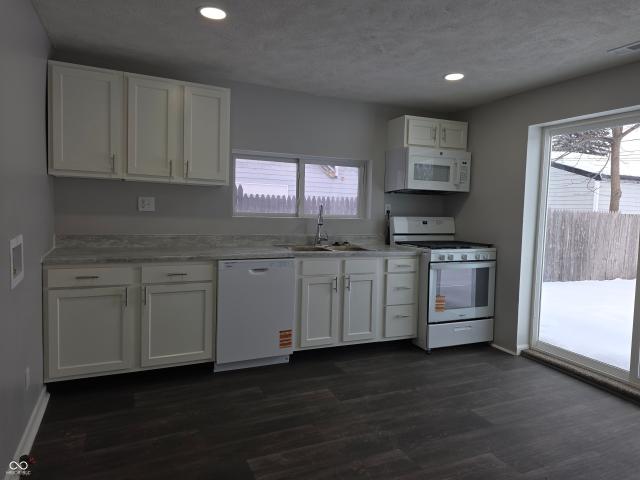 904 Moriseni Street