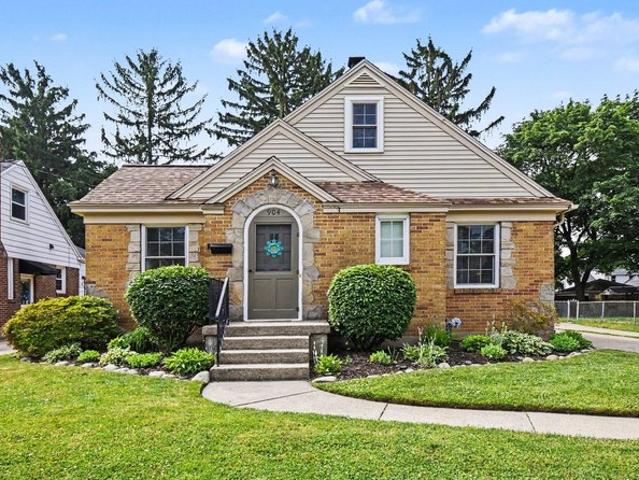 904 Mayhew Wood Dr SE, Grand Rapids, MI 49507
