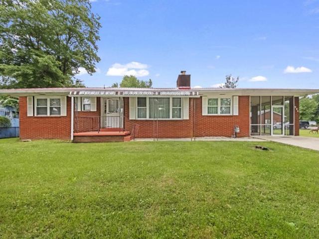 904 Madison Ave, Wurtland, KY 41144