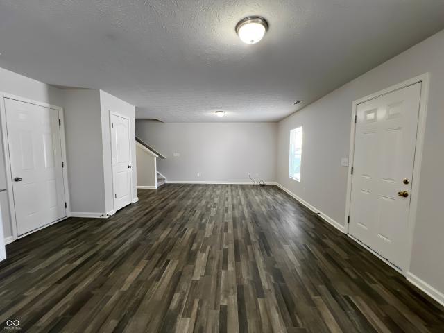 904 N 13th St, Elwood, IN 46036 | MLS #22075 | Compass