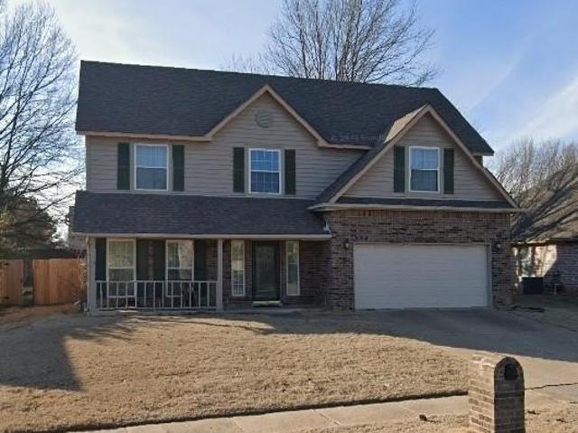 904 N Hemlock Ave, Broken Arrow, OK 74012