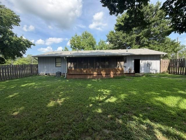 904 S 6th Street