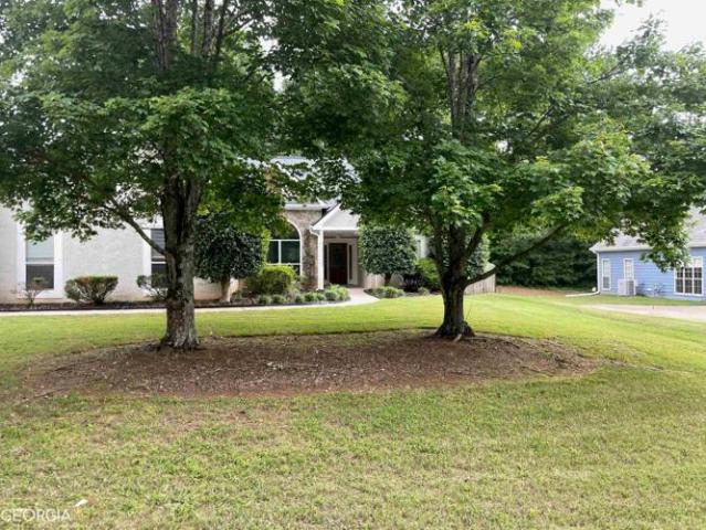 904 Shadow Ridge Cir, Stockbridge, GA 30281