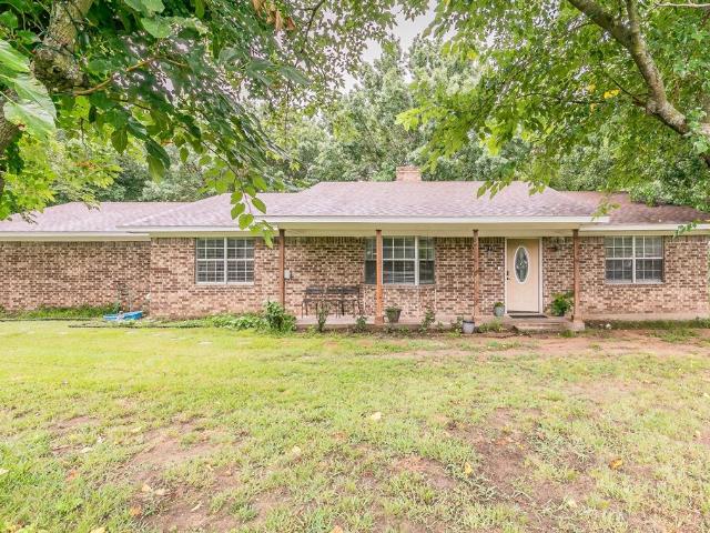904 Sherman St, Tioga, TX 76271 | MLS #21224 | Compass