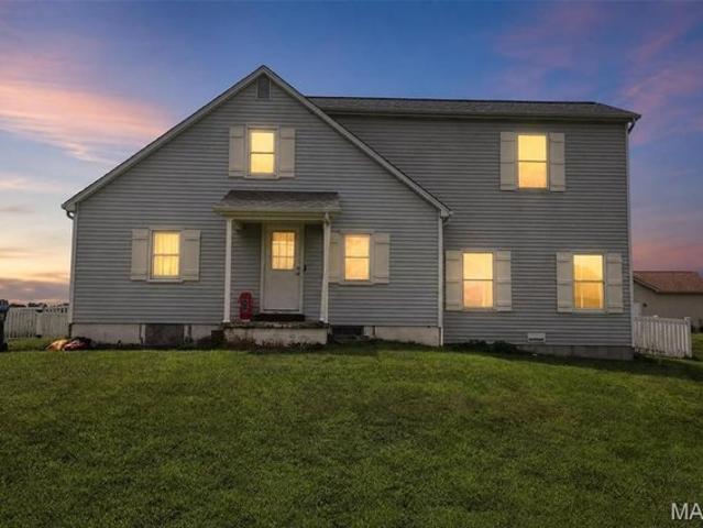 904 Sheridan Ln, Waterloo, IL 62298