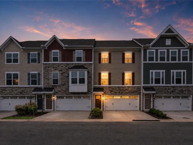 904 Stern WAY