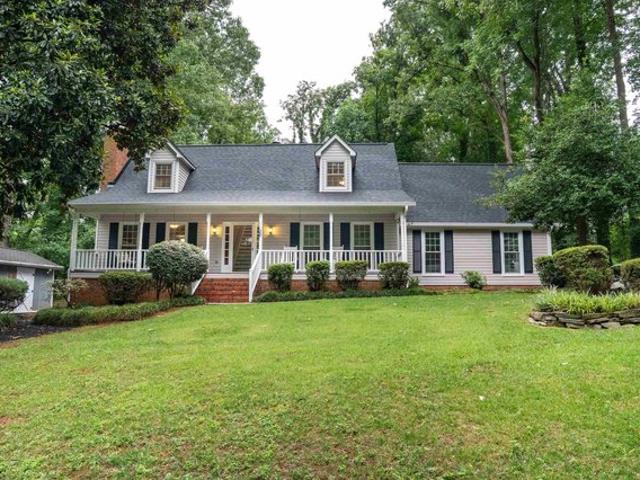 904 Sussex Ct, Spartanburg, SC 29301