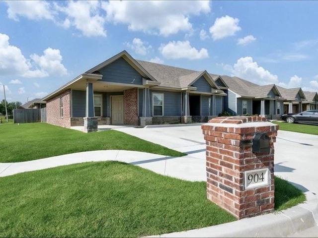 904 SW 91st St, Oklahoma City, OK 73139